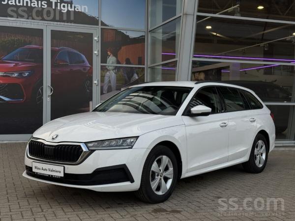White Skoda Octavia 2022 in Valmiera, with an engine capacity of 2.00 L and mileage of 154 thousand km for 18900 €, photo 3 on AUTOMOTO.COM.LV