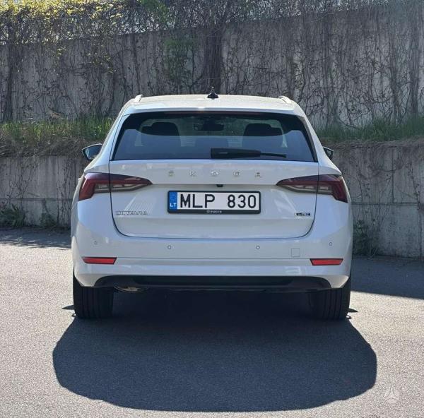 White Skoda Octavia 2022 in Vilnius, with an engine capacity of 1.50 L and mileage of 87 thousand km for 19500 €, photo 9 on AUTOMOTO.COM.LV