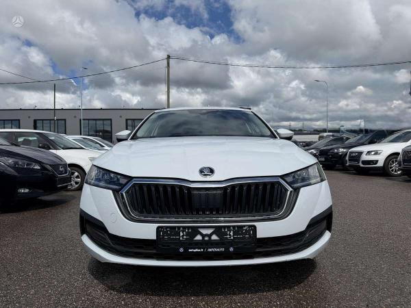 Balts Skoda Octavia 2022 Kauņa, ar dzinēja tilpumu 1.97 L un nobraukumu 237 tūkst. km par 15999 €, foto 1 vietnē AUTOMOTO.COM.LV