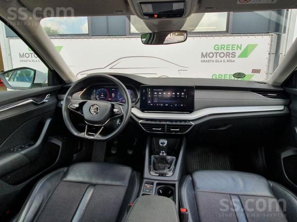 White Skoda Octavia 2022 in Riga, with an engine capacity of 2.00 L and mileage of 98 thousand km for 18900 €, photo 7 on AUTOMOTO.COM.LV