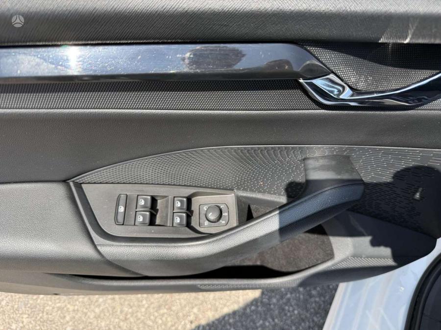 Balts Skoda Octavia 2022 Viļņa, ar dzinēja tilpumu 2.00 L un nobraukumu 178 tūkst. km par 13500 €, foto 20 vietnē AUTOMOTO.COM.LV