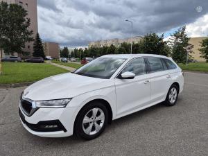 White Skoda Octavia 2022 in Panevezys, with an engine capacity of 1.50 L and mileage of 290 thousand km for 9600 €, photo 3 on AUTOMOTO.COM.LV