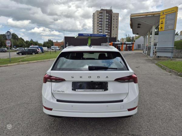 Balts Skoda Octavia 2022 Panevēža, ar dzinēja tilpumu 1.50 L un nobraukumu 290 tūkst. km par 9600 €, foto 4 vietnē AUTOMOTO.COM.LV