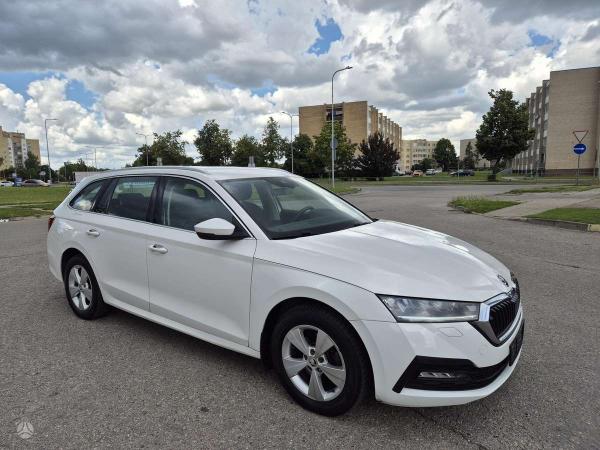 Balts Skoda Octavia 2022 Panevēža, ar dzinēja tilpumu 1.50 L un nobraukumu 290 tūkst. km par 9600 €, foto 6 vietnē AUTOMOTO.COM.LV