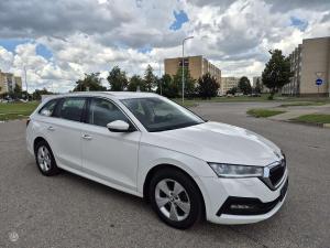 White Skoda Octavia 2022 in Panevezys, with an engine capacity of 1.50 L and mileage of 290 thousand km for 9600 €, photo 7 on AUTOMOTO.COM.LV
