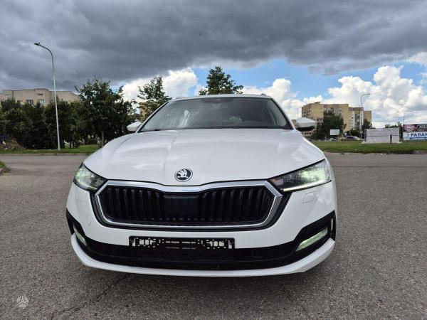 Balts Skoda Octavia 2022 Panevēža, ar dzinēja tilpumu 1.50 L un nobraukumu 290 tūkst. km par 9600 €, foto 9 vietnē AUTOMOTO.COM.LV