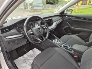 White Skoda Octavia 2022 in Panevezys, with an engine capacity of 1.50 L and mileage of 290 thousand km for 9600 €, photo 12 on AUTOMOTO.COM.LV
