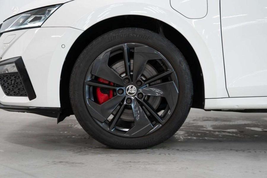 Balts Skoda Octavia 2022 Viļņa, ar dzinēja tilpumu 1.40 L un nobraukumu 109 tūkst. km par 23900 €, foto 29 vietnē AUTOMOTO.COM.LV