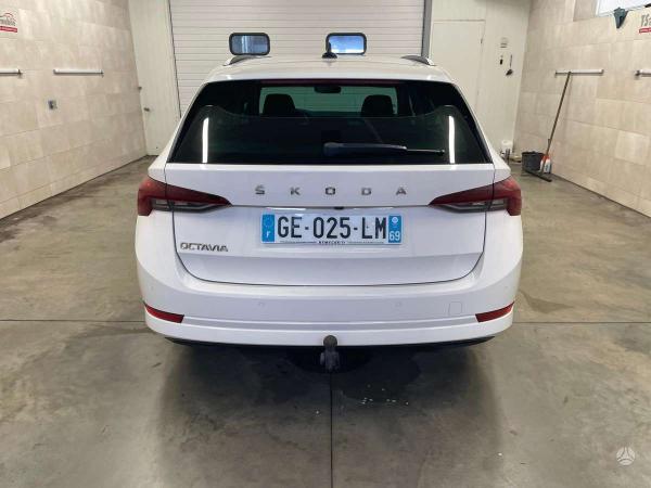 Balts Skoda Octavia 2022 Marijampole, ar dzinēja tilpumu 1.50 L un nobraukumu 157 tūkst. km par 14399 €, foto 5 vietnē AUTOMOTO.COM.LV