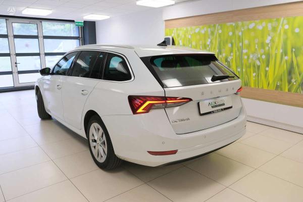 Balts Skoda Octavia 2022 Viļņa, ar dzinēja tilpumu 1.97 L un nobraukumu 182 tūkst. km par 14400 €, foto 4 vietnē AUTOMOTO.COM.LV