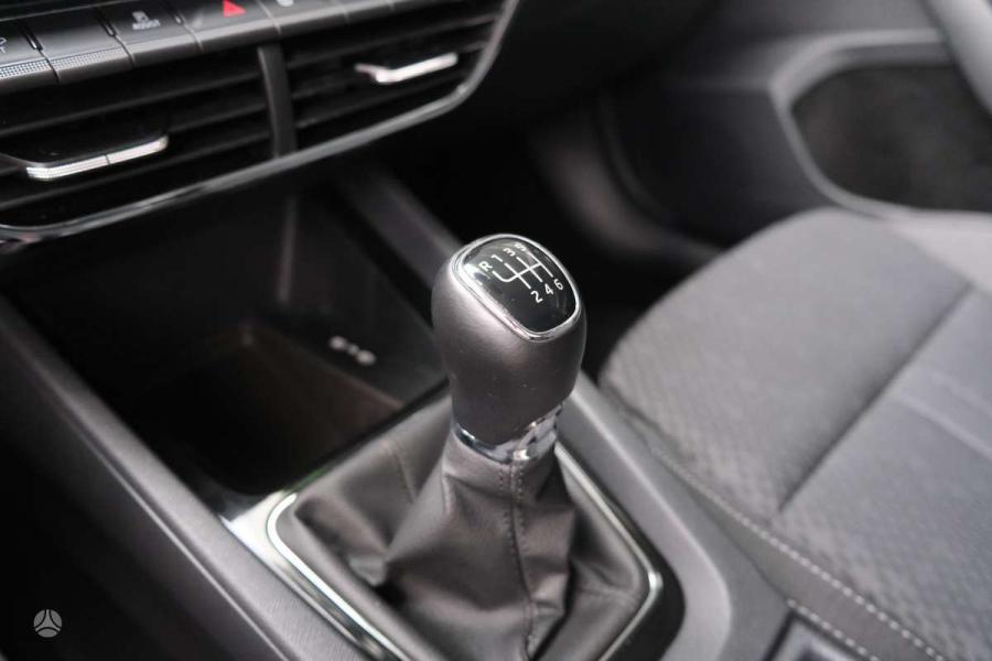 White Skoda Octavia 2022 in Vilnius, with an engine capacity of 1.97 L and mileage of 182 thousand km for 14400 €, photo 27 on AUTOMOTO.COM.LV