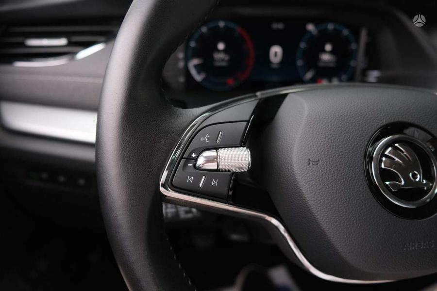 White Skoda Octavia 2022 in Vilnius, with an engine capacity of 1.97 L and mileage of 182 thousand km for 14400 €, photo 32 on AUTOMOTO.COM.LV