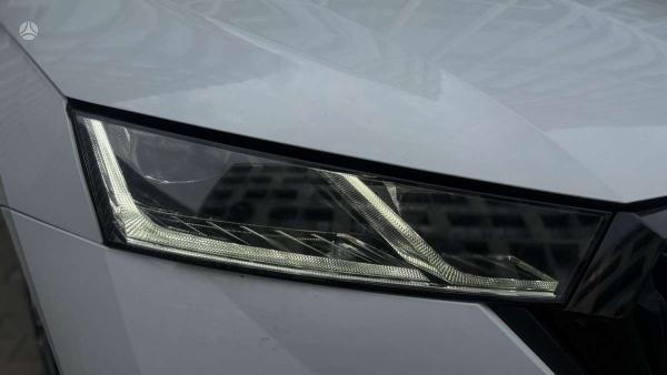 White Skoda Octavia 2022 in Vilnius, with an engine capacity of 1.97 L and mileage of 220 thousand km for 12750 €, photo 8 on AUTOMOTO.COM.LV