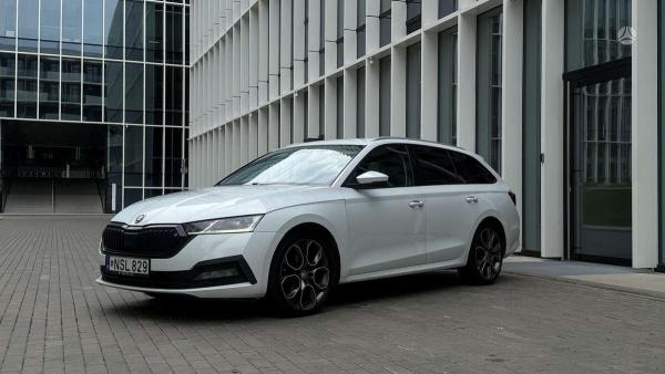 White Skoda Octavia 2022 in Vilnius, with an engine capacity of 1.97 L and mileage of 220 thousand km for 12750 €, photo 10 on AUTOMOTO.COM.LV