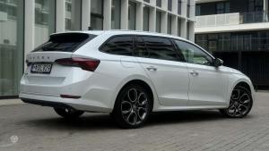 White Skoda Octavia 2022 in Vilnius, with an engine capacity of 1.97 L and mileage of 220 thousand km for 12750 €, photo 19 on AUTOMOTO.COM.LV