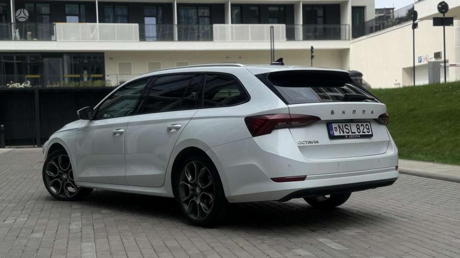 White Skoda Octavia 2022 in Vilnius, with an engine capacity of 1.97 L and mileage of 220 thousand km for 12750 €, photo 21 on AUTOMOTO.COM.LV