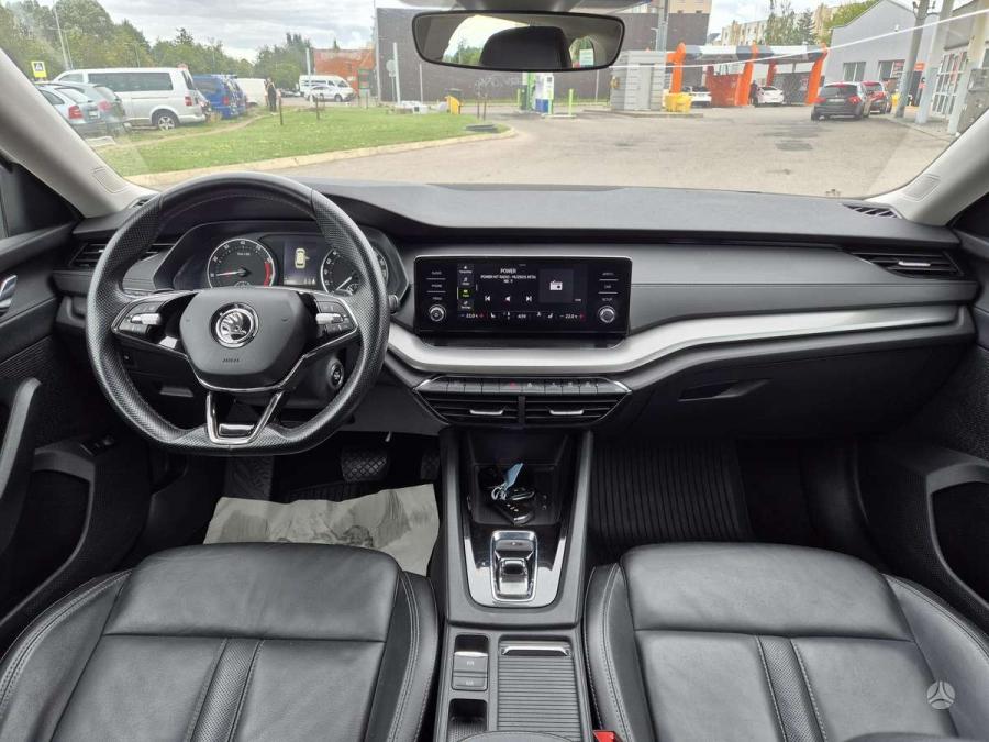 White Skoda Octavia 2022 in Panevezys, with an engine capacity of 1.50 L and mileage of 290 thousand km for 10100 €, photo 14 on AUTOMOTO.COM.LV