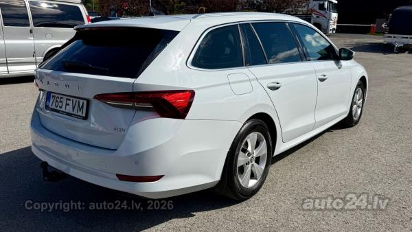 White Skoda Octavia 2022 in Tallinn, with an engine capacity of 2.00 L and mileage of 122 thousand km for 20900 €, photo 10 on AUTOMOTO.COM.LV