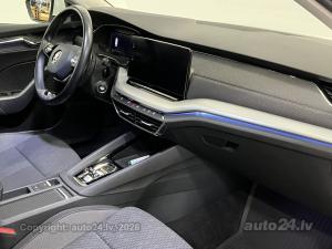 White Skoda Octavia 2022 in Tallinn, with an engine capacity of 1.00 L and mileage of 136 thousand km for 16900 €, photo 4 on AUTOMOTO.COM.LV
