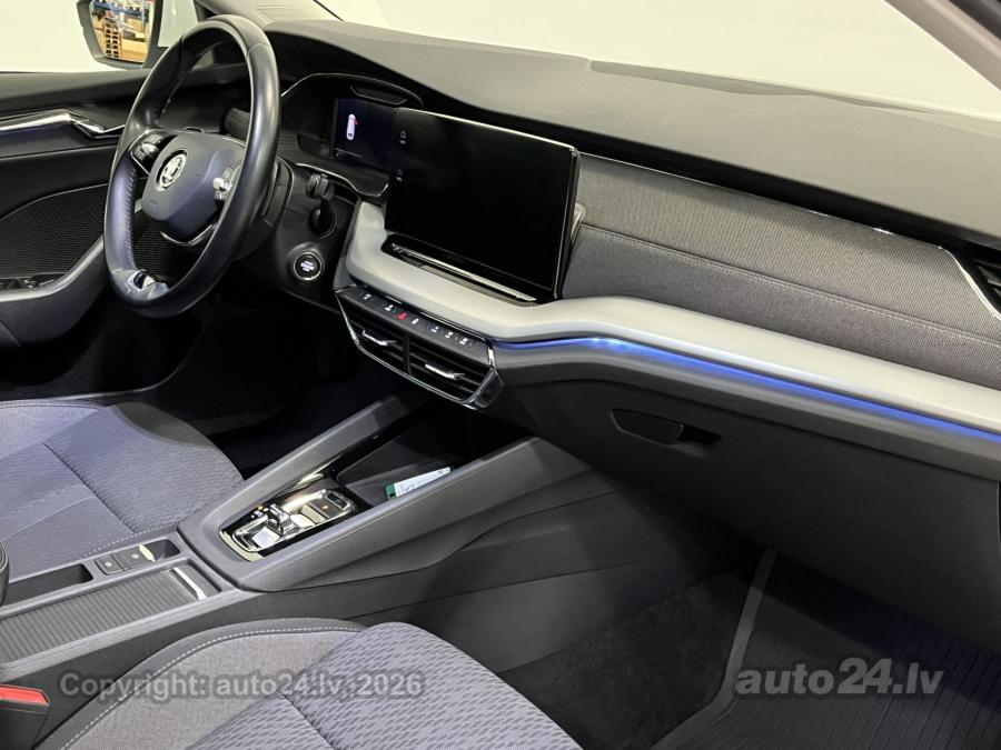 White Skoda Octavia 2022 in Tallinn, with an engine capacity of 1.00 L and mileage of 136 thousand km for 16900 €, photo 4 on AUTOMOTO.COM.LV