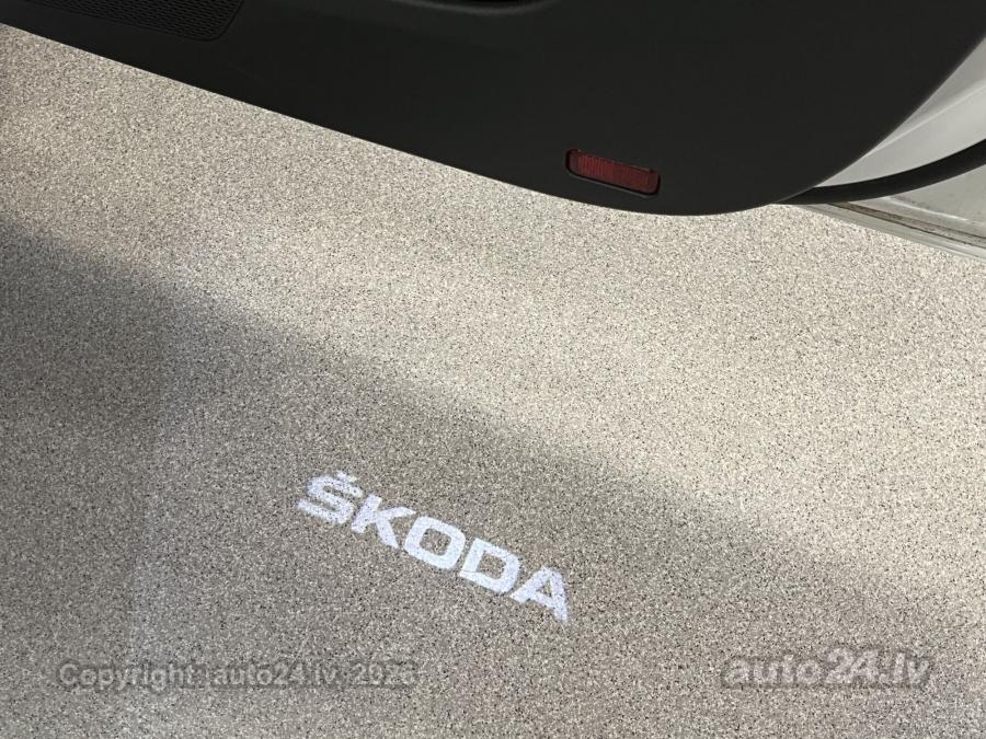 White Skoda Octavia 2022 in Tallinn, with an engine capacity of 1.00 L and mileage of 136 thousand km for 16900 €, photo 26 on AUTOMOTO.COM.LV