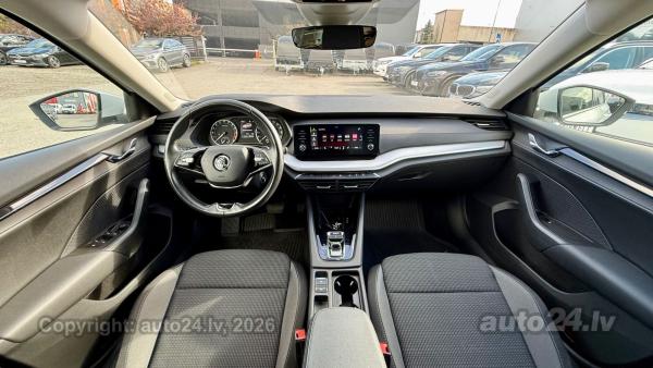 White Skoda Octavia 2022 in Tallinn, with an engine capacity of 2.00 L and mileage of 163 thousand km for 18850 €, photo 10 on AUTOMOTO.COM.LV