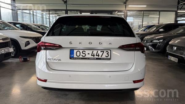 White Skoda Octavia 2022 in Riga, with an engine capacity of 2.00 L and mileage of 122 thousand km for 12900 €, photo 5 on AUTOMOTO.COM.LV