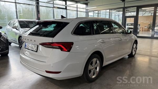 White Skoda Octavia 2022 in Riga, with an engine capacity of 2.00 L and mileage of 122 thousand km for 12900 €, photo 6 on AUTOMOTO.COM.LV