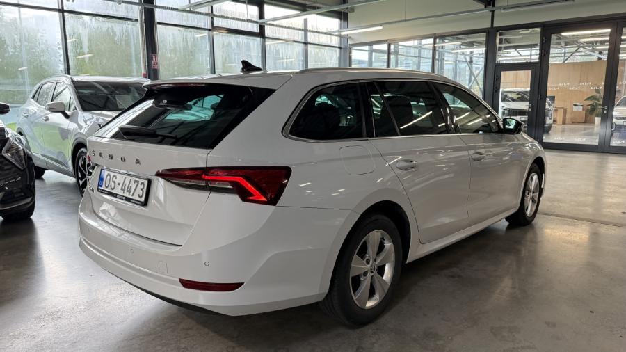 Balts Skoda Octavia 2022 Rīga, ar dzinēja tilpumu 2.00 L un nobraukumu 122 tūkst. km par 12900 €, foto 5 vietnē AUTOMOTO.COM.LV
