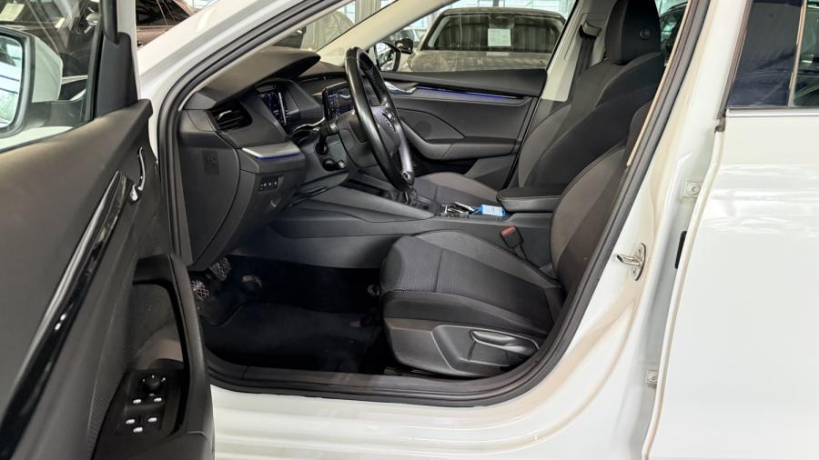 Balts Skoda Octavia 2022 Rīga, ar dzinēja tilpumu 2.00 L un nobraukumu 122 tūkst. km par 12900 €, foto 9 vietnē AUTOMOTO.COM.LV
