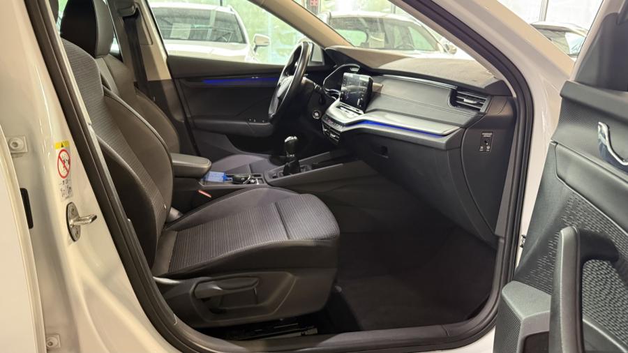 Balts Skoda Octavia 2022 Rīga, ar dzinēja tilpumu 2.00 L un nobraukumu 122 tūkst. km par 12900 €, foto 14 vietnē AUTOMOTO.COM.LV