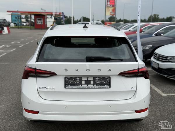 White Skoda Octavia 2022 in Vilnius, with an engine capacity of 1.40 L and mileage of 200 thousand km for 13999 €, photo 6 on AUTOMOTO.COM.LV