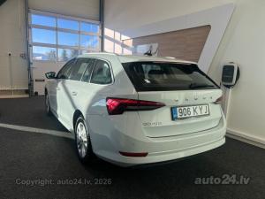 White Skoda Octavia 2023 in Rakvere, with an engine capacity of 2.00 L and mileage of 212 thousand km for 13700 €, photo 3 on AUTOMOTO.COM.LV
