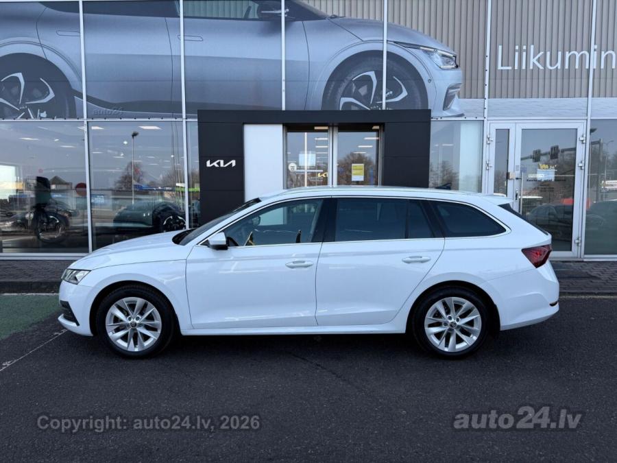 White Skoda Octavia 2023 in Tallinn, with an engine capacity of 2.00 L and mileage of 21 thousand km for 24900 €, photo 2 on AUTOMOTO.COM.LV