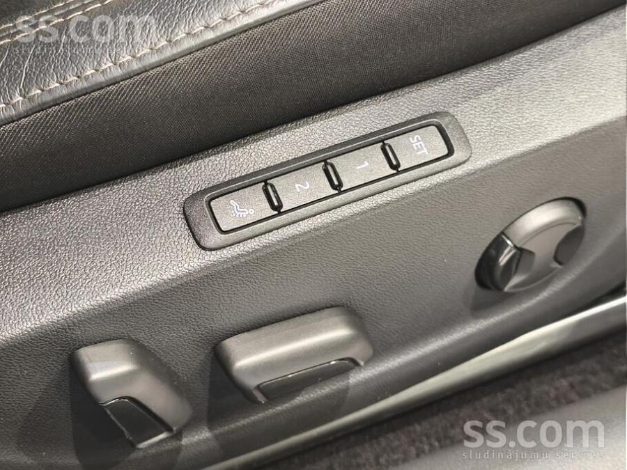 Balts Skoda Octavia 2023 Rīga, ar dzinēja tilpumu 2.00 L un nobraukumu 221 tūkst. km par 18990 €, foto 14 vietnē AUTOMOTO.COM.LV