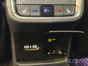 Balts Skoda Octavia 2023 Rīga, ar dzinēja tilpumu 2.00 L un nobraukumu 221 tūkst. km par 18990 €, foto 24 vietnē AUTOMOTO.COM.LV
