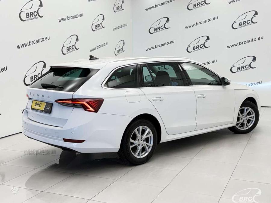 White Skoda Octavia 2023 in Vilnius, with an engine capacity of 2.00 L and mileage of 148 thousand km for 15900 €, photo 4 on AUTOMOTO.COM.LV