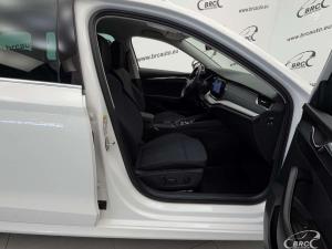 White Skoda Octavia 2023 in Vilnius, with an engine capacity of 2.00 L and mileage of 148 thousand km for 15900 €, photo 6 on AUTOMOTO.COM.LV