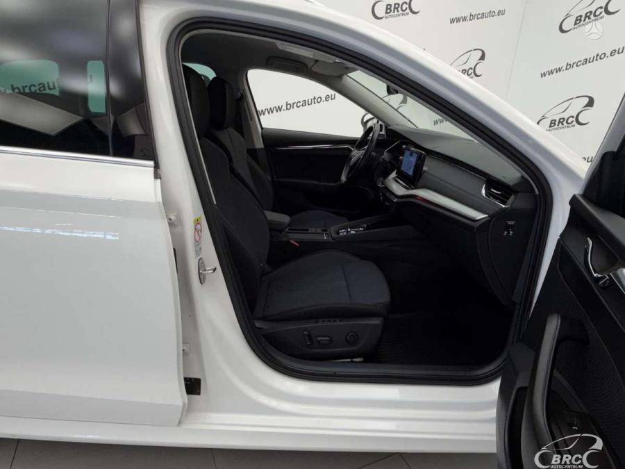 White Skoda Octavia 2023 in Vilnius, with an engine capacity of 2.00 L and mileage of 148 thousand km for 15900 €, photo 6 on AUTOMOTO.COM.LV