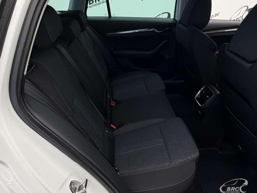White Skoda Octavia 2023 in Vilnius, with an engine capacity of 2.00 L and mileage of 148 thousand km for 15900 €, photo 12 on AUTOMOTO.COM.LV