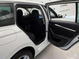 White Skoda Octavia 2023 in Vilnius, with an engine capacity of 2.00 L and mileage of 148 thousand km for 15900 €, photo 14 on AUTOMOTO.COM.LV