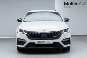 Balts Skoda Octavia 2023 Peetri, ar dzinēja tilpumu 1.40 L un nobraukumu 101 tūkst. km par 32400 €, foto 24 vietnē AUTOMOTO.COM.LV