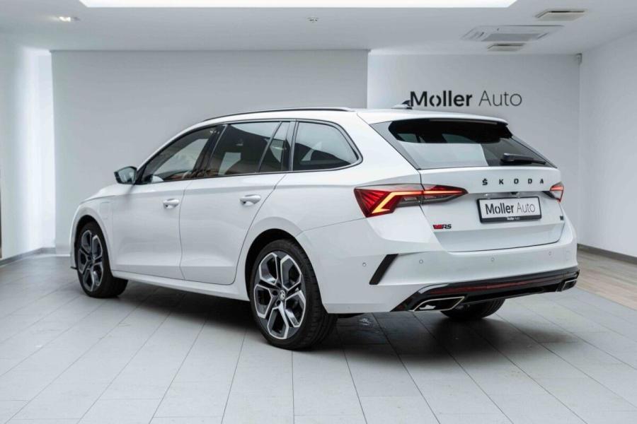 Balts Skoda Octavia 2023 Peetri, ar dzinēja tilpumu 1.40 L un nobraukumu 101 tūkst. km par 32400 €, foto 26 vietnē AUTOMOTO.COM.LV
