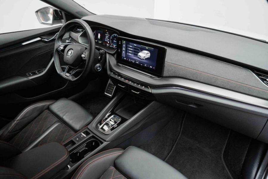 Balts Skoda Octavia 2023 Peetri, ar dzinēja tilpumu 1.40 L un nobraukumu 101 tūkst. km par 32400 €, foto 33 vietnē AUTOMOTO.COM.LV