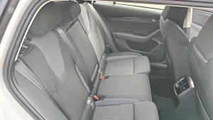 White Skoda Octavia 2023 in Kaunas, with an engine capacity of 2.00 L and mileage of 223 thousand km for 12600 €, photo 13 on AUTOMOTO.COM.LV