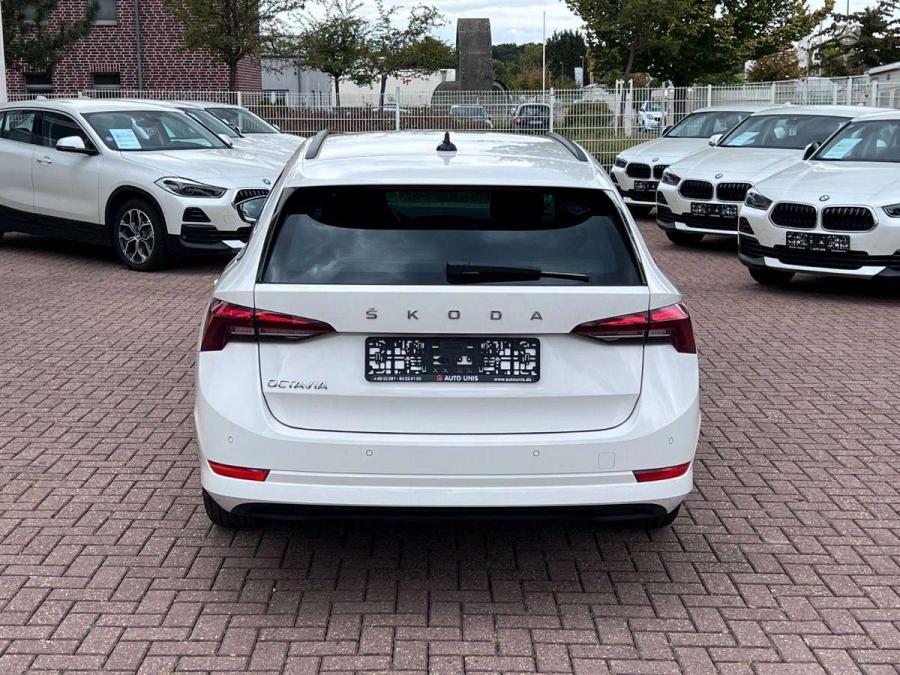 White Skoda Octavia 2023 in Vilnius, with an engine capacity of 1.50 L and mileage of 64 thousand km for 22990 €, photo 6 on AUTOMOTO.COM.LV
