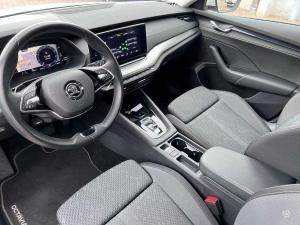 White Skoda Octavia 2023 in Vilnius, with an engine capacity of 1.50 L and mileage of 64 thousand km for 22990 €, photo 12 on AUTOMOTO.COM.LV