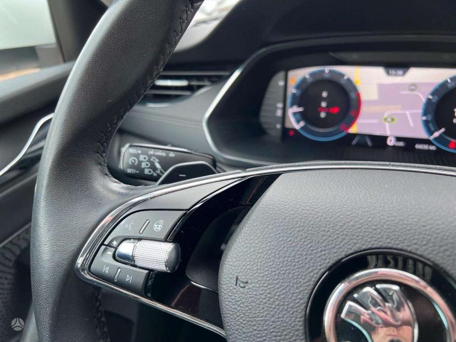White Skoda Octavia 2023 in Vilnius, with an engine capacity of 1.50 L and mileage of 64 thousand km for 22990 €, photo 16 on AUTOMOTO.COM.LV
