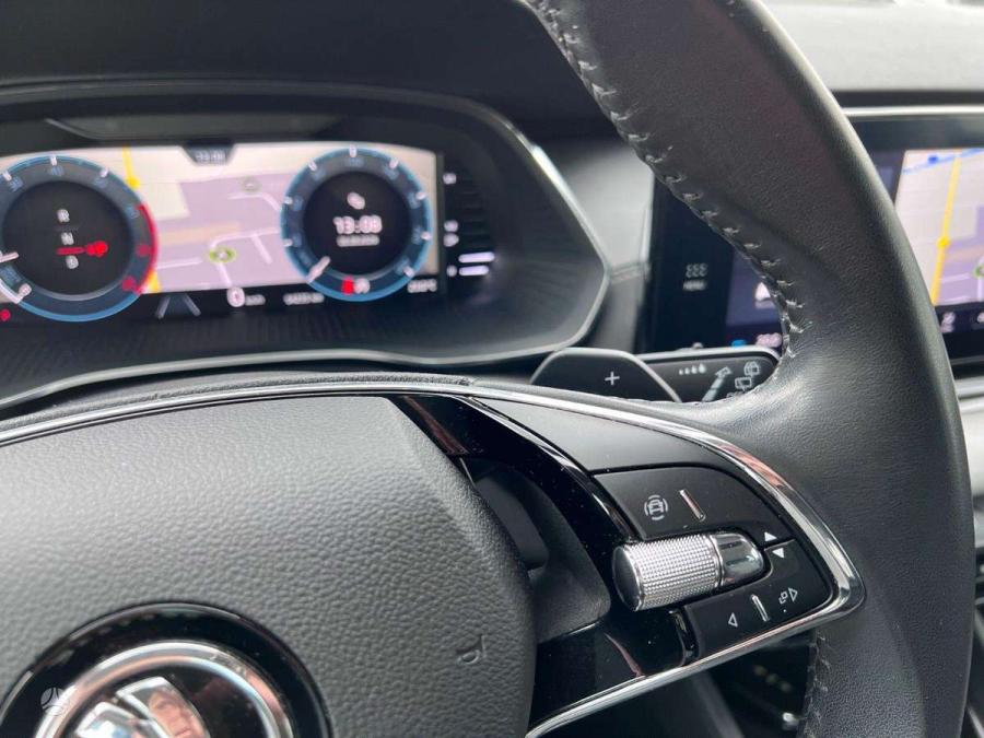 White Skoda Octavia 2023 in Vilnius, with an engine capacity of 1.50 L and mileage of 64 thousand km for 22990 €, photo 17 on AUTOMOTO.COM.LV