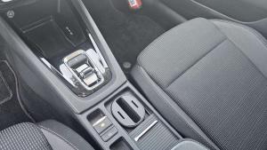 White Skoda Octavia 2023 in Prienai, with an engine capacity of 1.97 L and mileage of 197 thousand km for 13799 €, photo 13 on AUTOMOTO.COM.LV